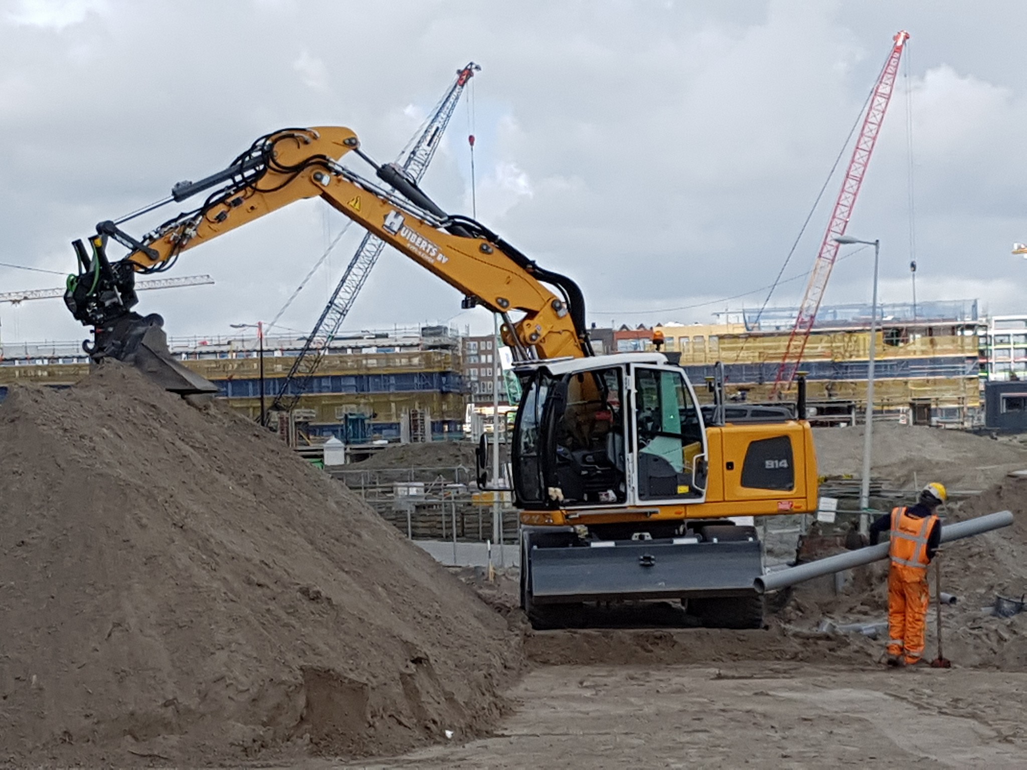 Liebherr A914 Litronic